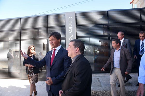 Abade de Vermoim e S. Tiago da Cruz com novos Centros Paroquiais ...